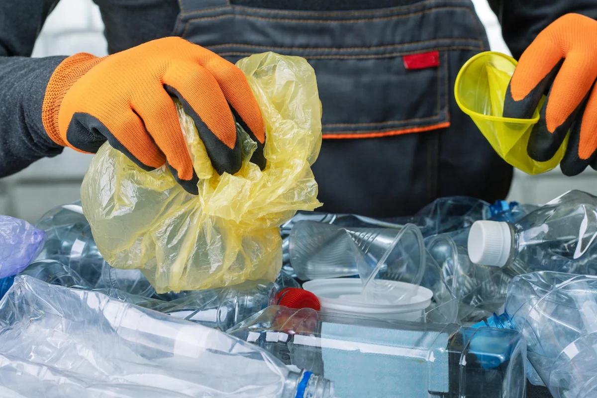 Small and Large Scale Plastic Waste Management Methods